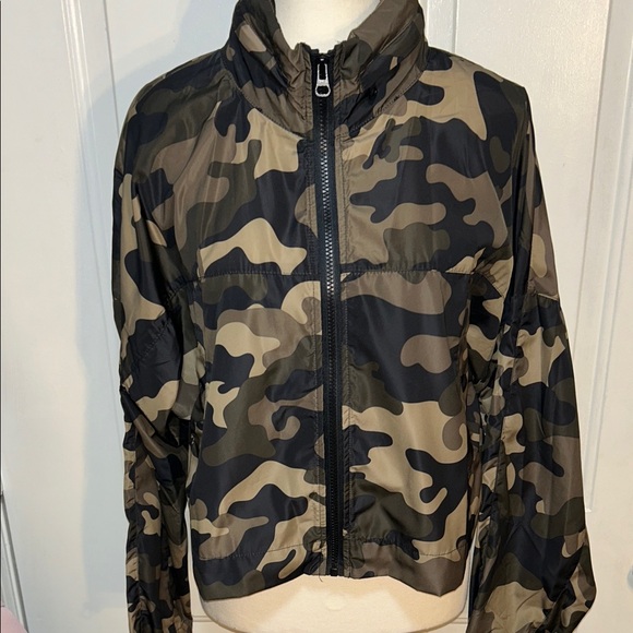 Love Tree | Jackets & Coats | Love Tree Black And Tan Camouflage ...